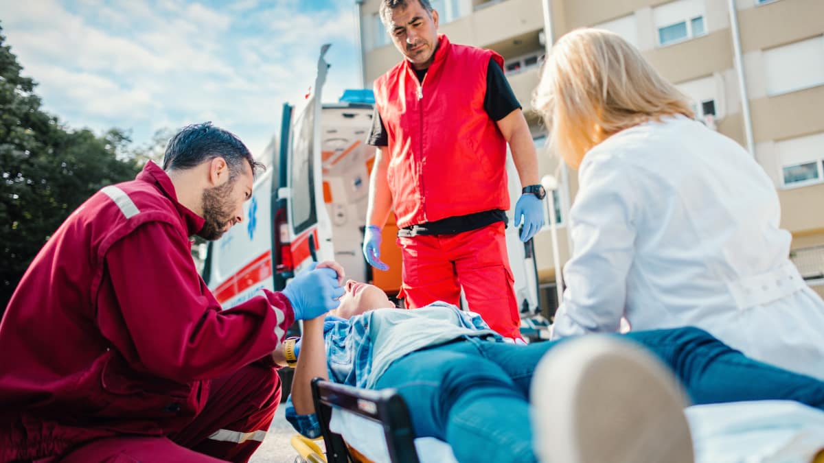 Emergency Medical Care In The US: What J1 Visa Holders Need To Know?
